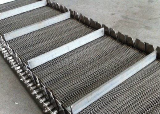 Heat Proof Conveyor Wire Mesh Belt Sus304 / Sus316 For Agricultural ...